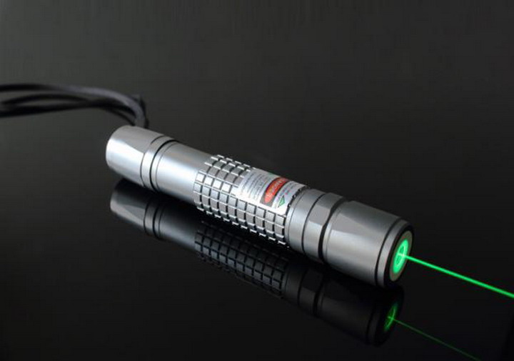 Αγόρι εννέα ετών από το Βόλο έχασε την όρασή του από πράσινο λέιζερ ...