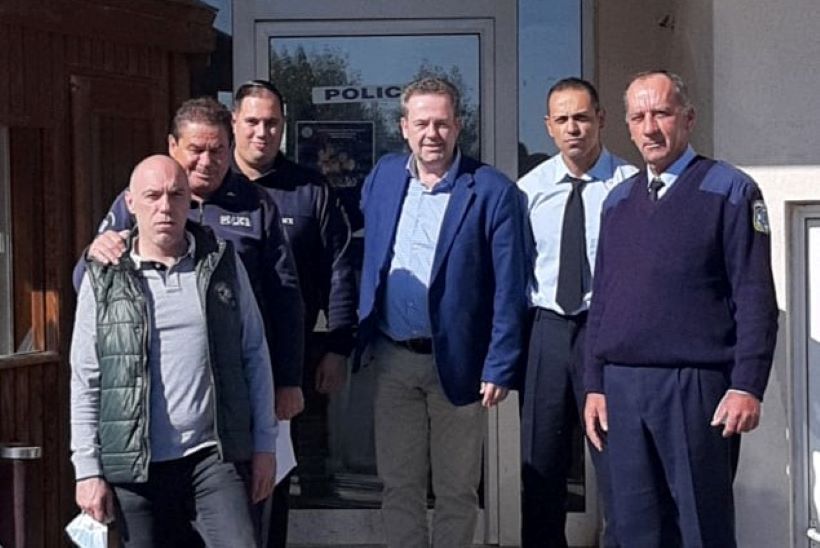 Στο Αστυνομικό Τμήμα Μετεώρων ο Γιώργος Τσιάκαλος - trikalaIN
