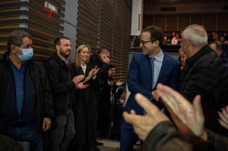 Αλλάζει τα δεδομένα στα Τρίκαλα η εκδήλωση Χατζηγάκη - trikalaIN