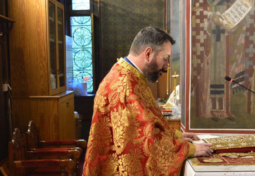 π. Ηρακλής Φίλιος: Να σεβαστούμε τα πρόσωπα των ομοφυλόφιλων ως εικόνες ...