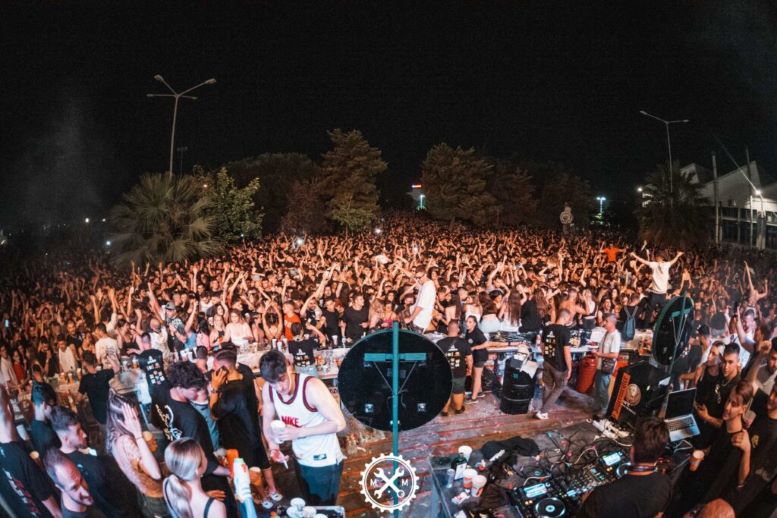 Βόλος: Δεκάδες άτομα στο Νοσοκομείο λόγω μέθης μετά το πάρτι των ΜΗΧ ...