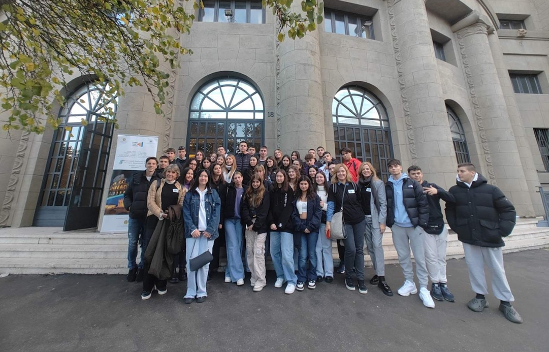 Το 3ο ΓΕΛ Τρικάλων «Οδυσσέας Ελύτης» σε Μαθητικό Συνέδριο στη Ρώμη ...