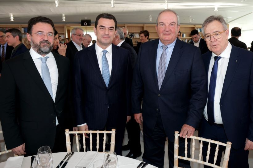 Με τον πρώην Πρωθυπουργό Κώστα Καραμανλή ο Κώστας Σκρέκας - trikalaIN