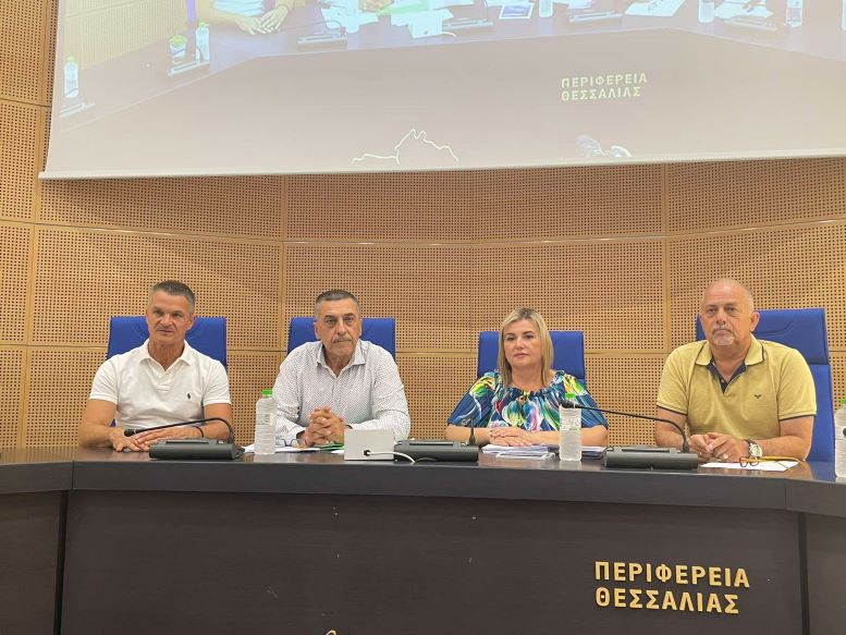 Λάρισα: Βγήκαν τα «μαχαίρια» μεταξύ Κουρέτα και Αγοραστού στο ...