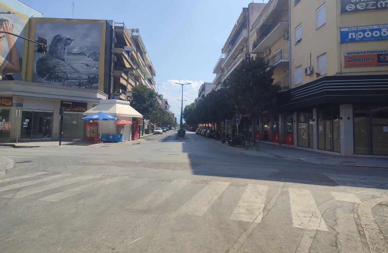 Για άλλο ένα Σαββατοκύριακο έρημη πόλη τα Τρίκαλα - trikalaIN