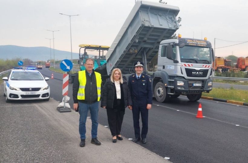 Εργασίες αποκατάστασης του ασφαλτοτάπητα του οδοστρώματος της Ε.Ο ...